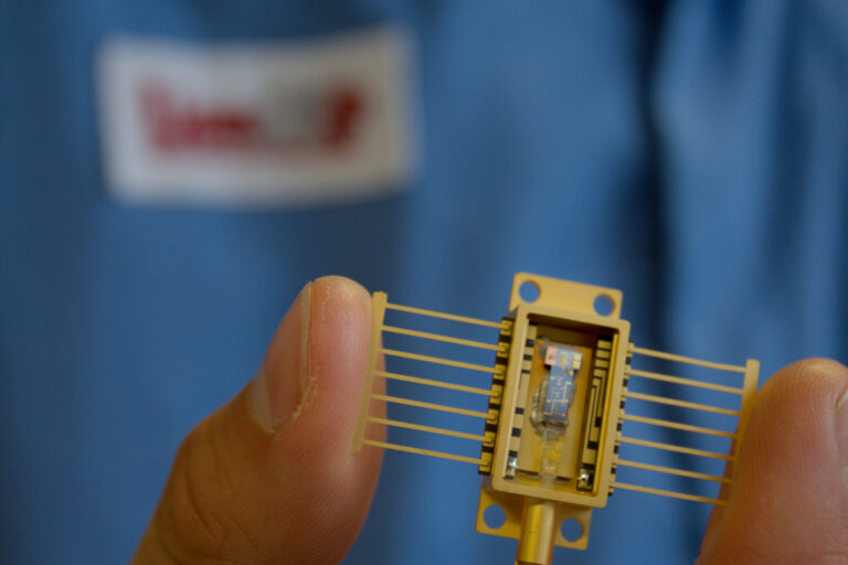 Photonic Integrated Circuits - LioniX International